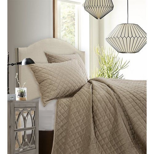 VELVET QUILT SET | OATMEAL | Allure & Co.